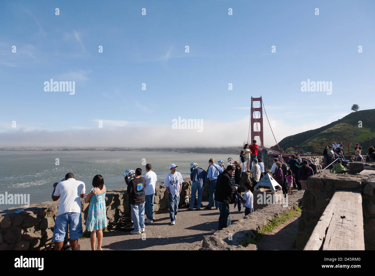 Golden Gate Bridge from the vista point in Marin County, California ...