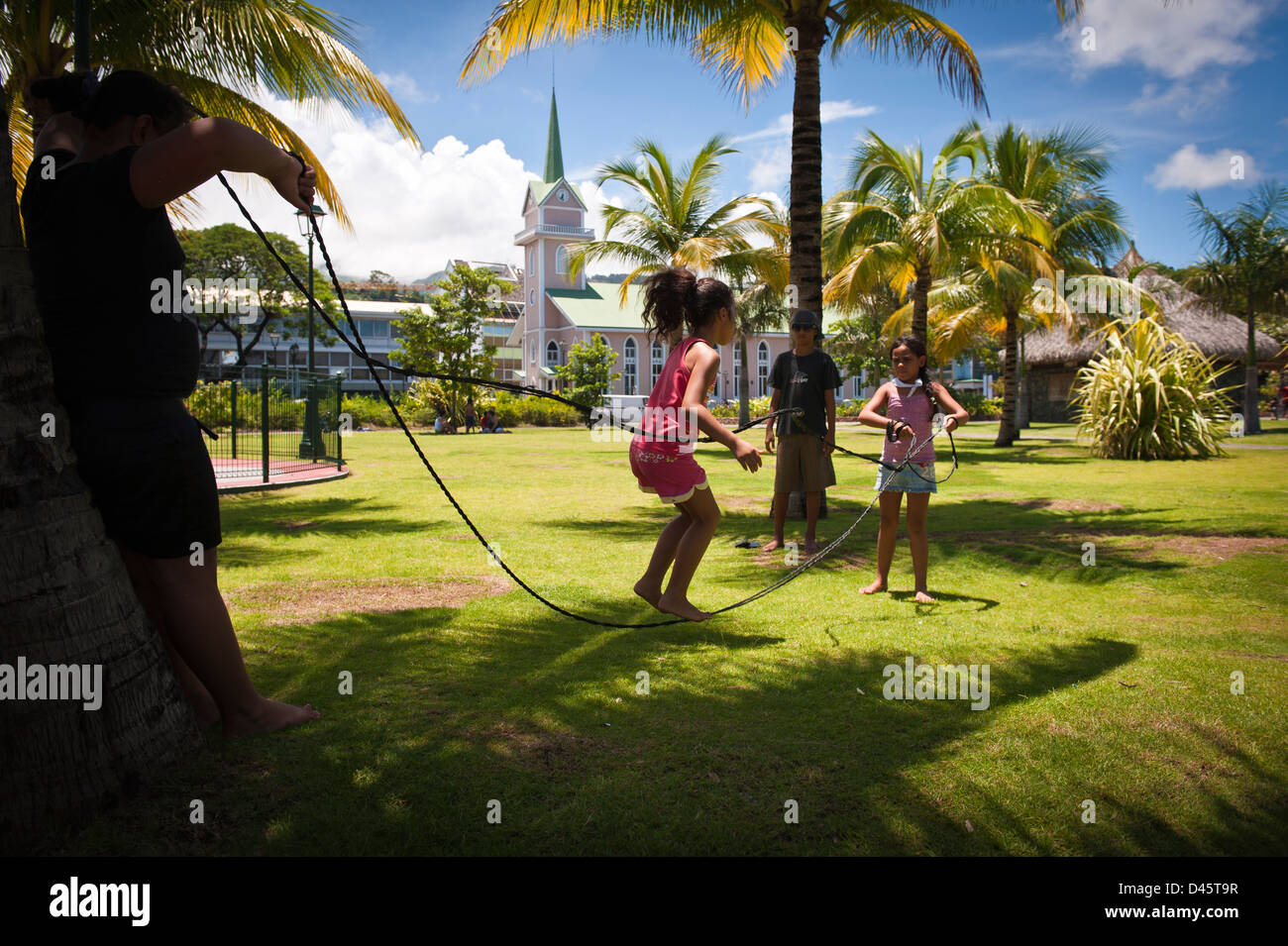 Polynesian girls hi-res stock photography and images - Alamy