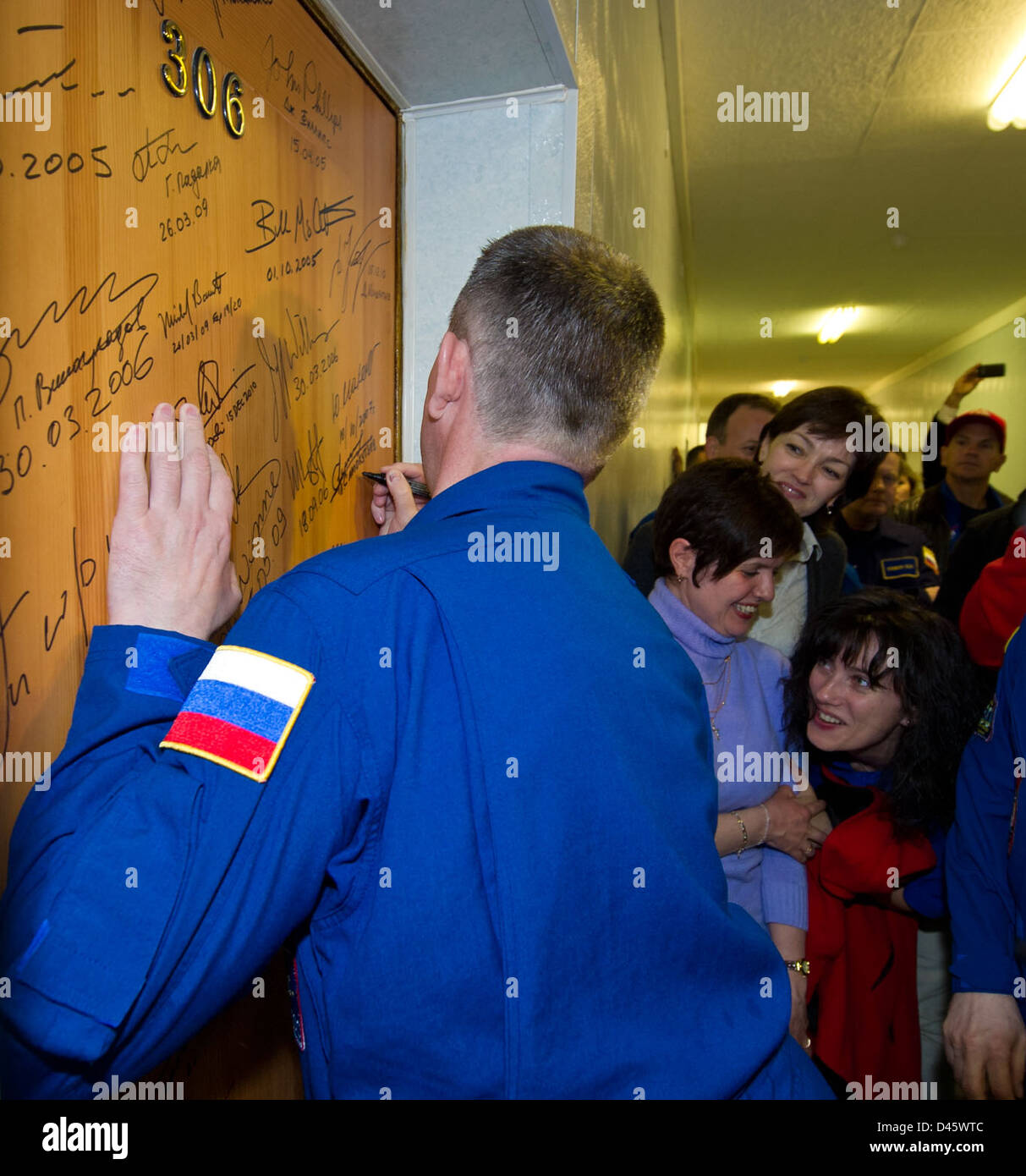 Before launching for Expedition 27, cosmonauts Alexander Samokutyaev ...