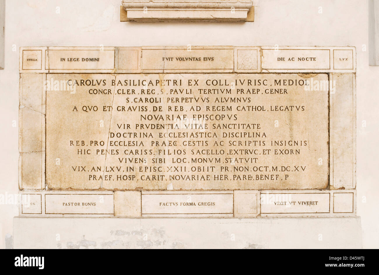 Latin text religious hi-res stock photography and images - Alamy