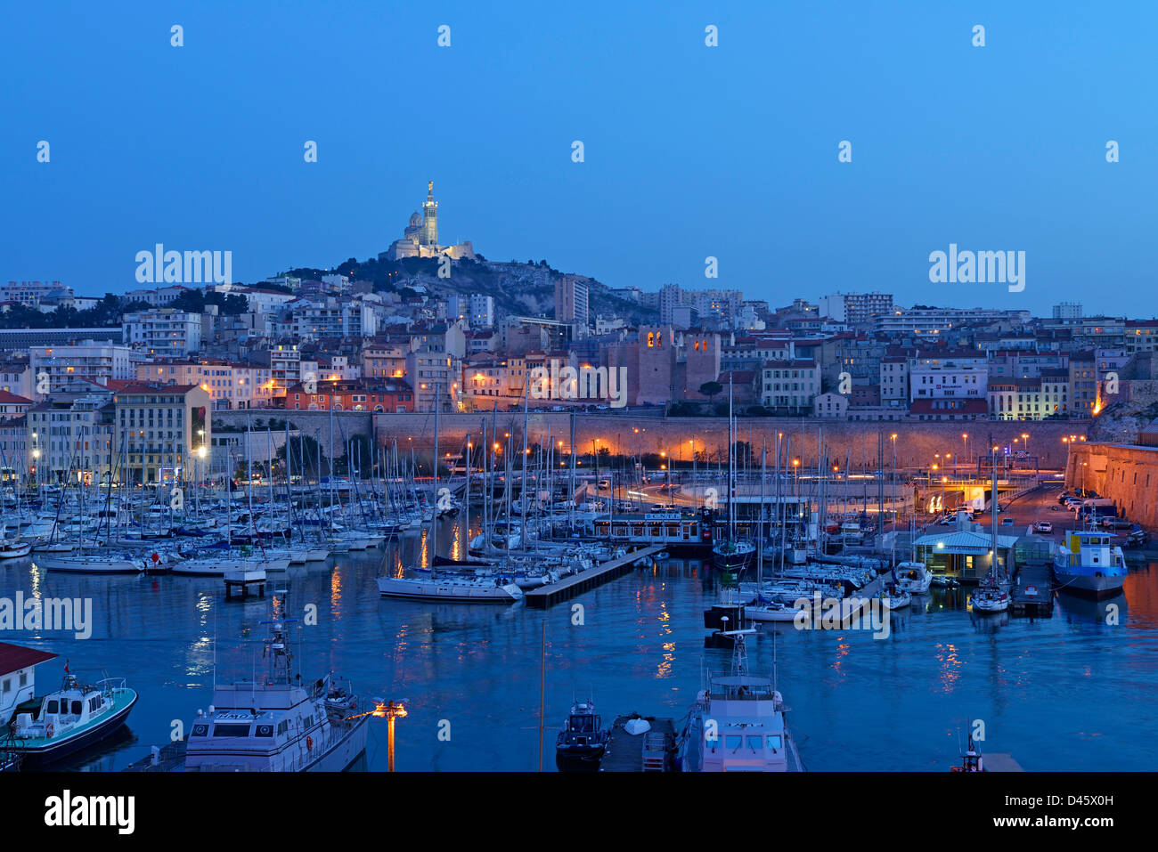 Marseille waterfront hi-res stock photography and images - Alamy