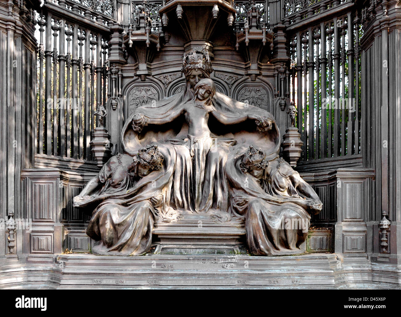 London, England, UK. Queen Alexandra Memorial (Sir Alfred Gilbert; 1932 ...