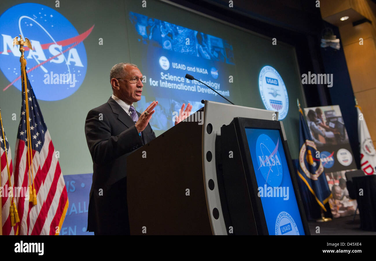 NASA USAID Memorandum of Understanding (201104250005HQ Stock Photo - Alamy