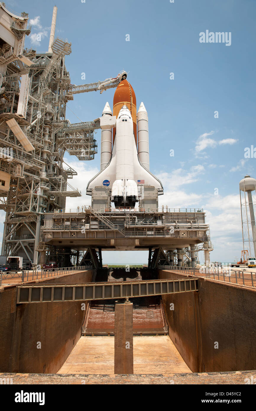 Space shuttle endeavour launch pad 39a hi-res stock photography and images - Alamy