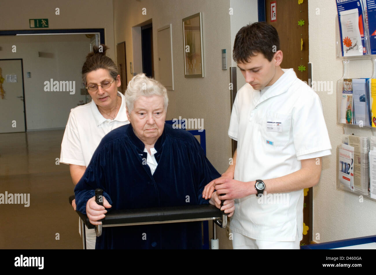 Amputee walking hi-res stock photography and images - Alamy