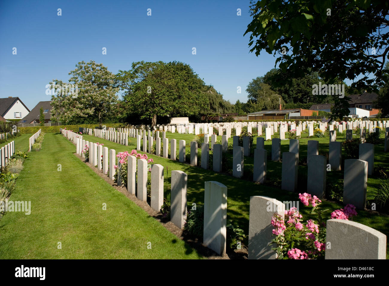 Vlamertinghe cemetery hi-res stock photography and images - Alamy