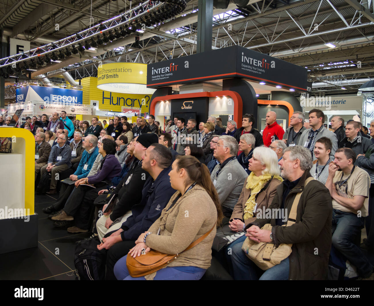 Focus on show hi-res stock photography and images - Alamy