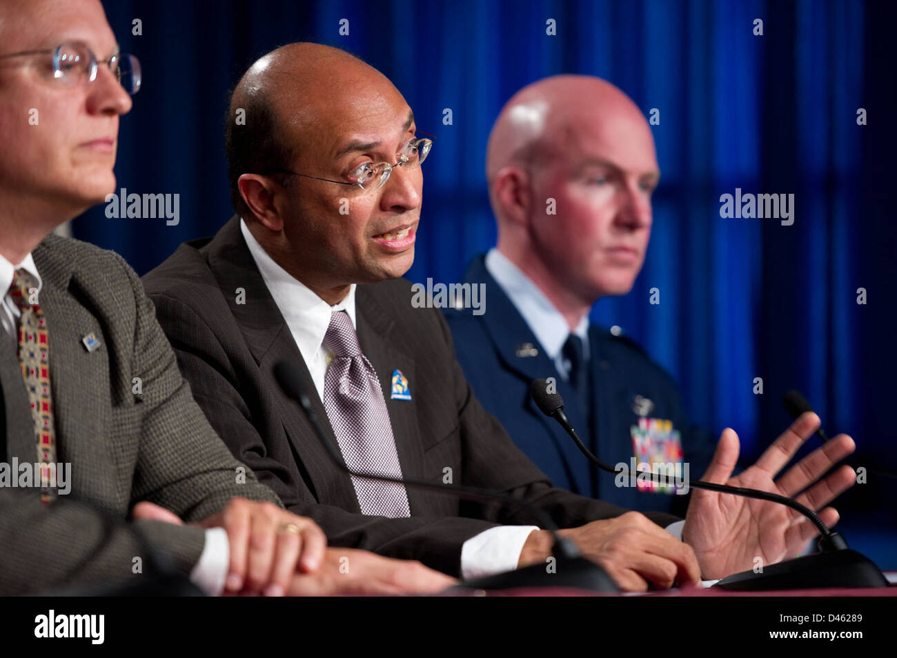 Air space conference hi-res stock photography and images - Alamy