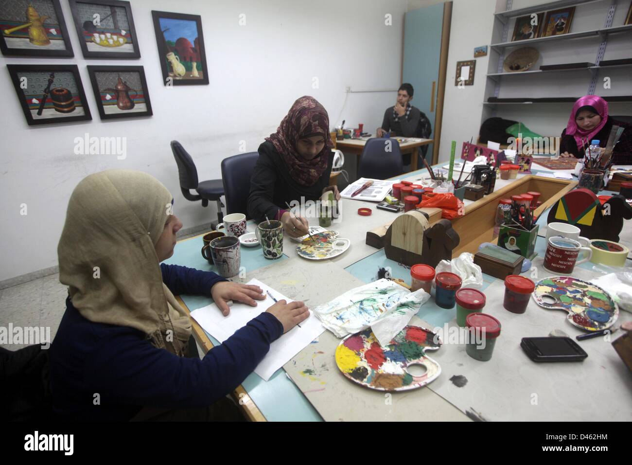 March 6, 2013 - Gaza City, Gaza Strip, Palestinian Territory - Deaf ...