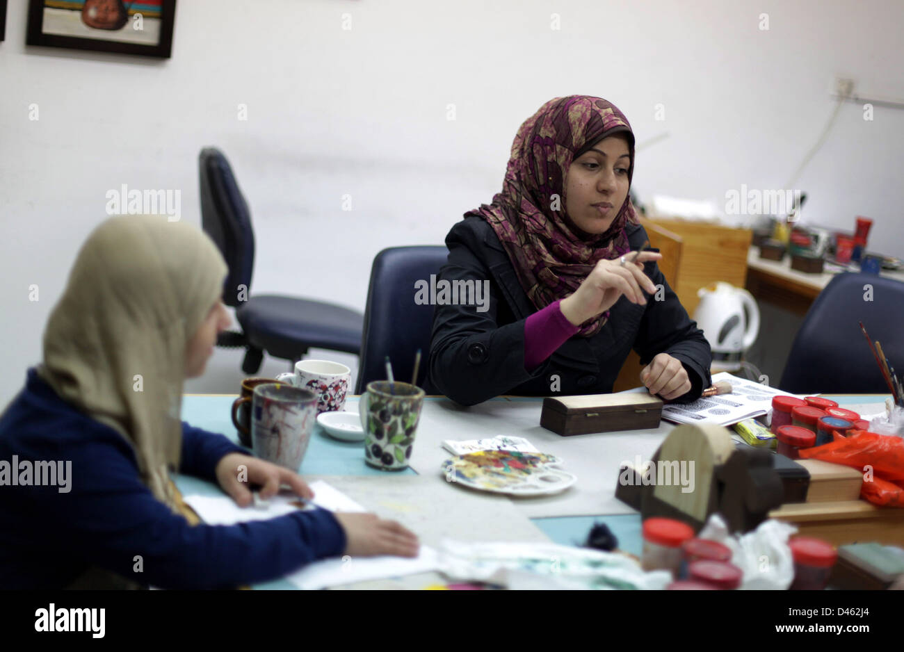 March 6, 2013 - Gaza City, Gaza Strip, Palestinian Territory - Deaf ...