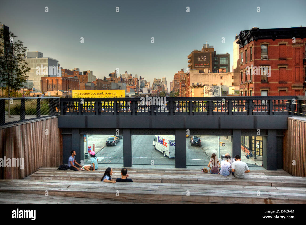 Point of view from the High Line, Green pathway on the the traffic ...