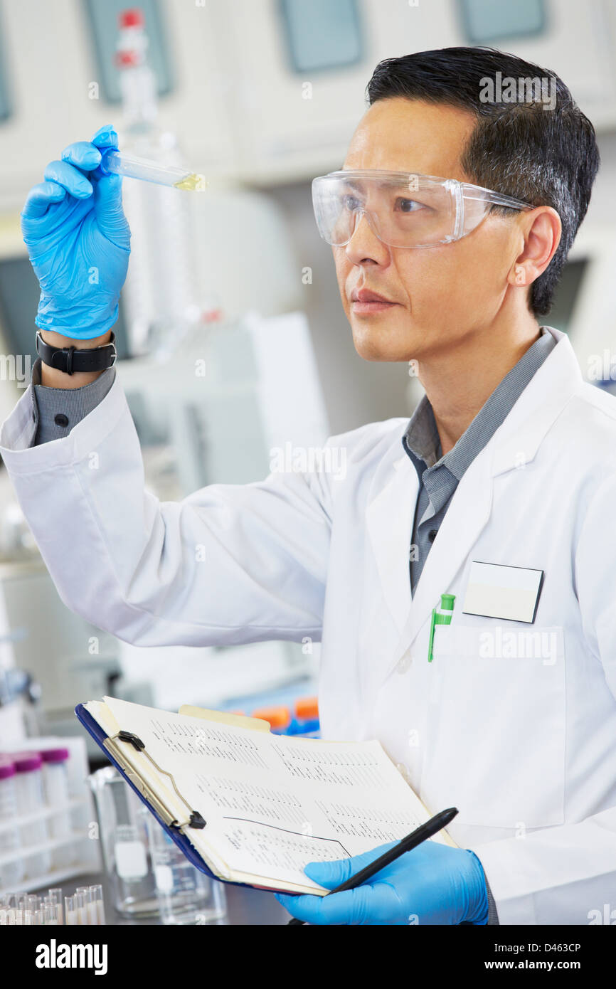 Scientist laboratory hi-res stock photography and images - Alamy