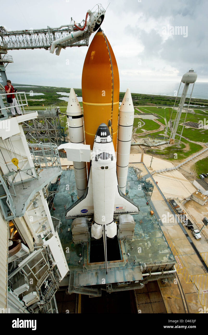 STS-135 was the final space shuttle mission, launching from Kennedy ...