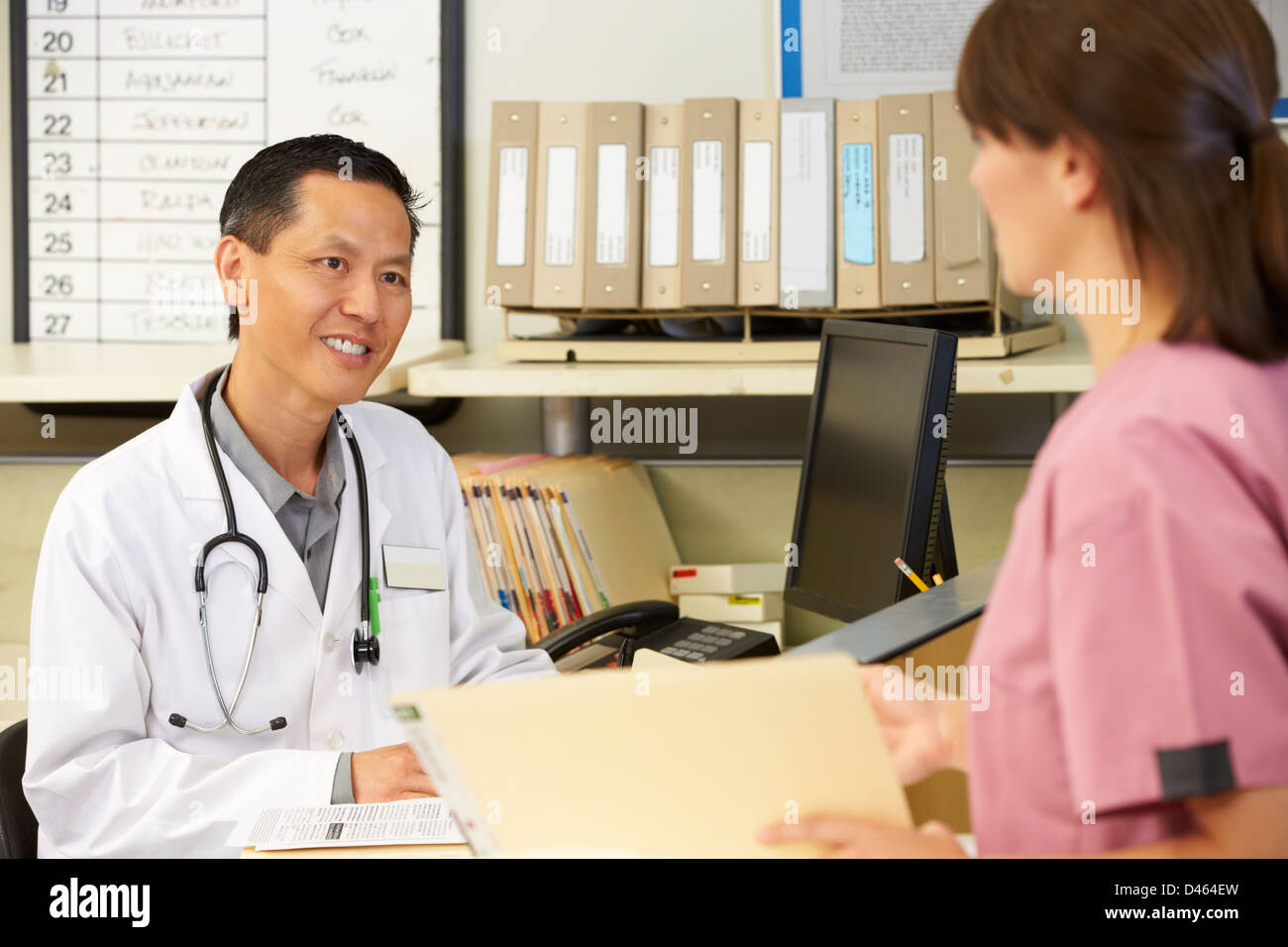 Happy smiling pretty nurse nurses hi-res stock photography and images ...