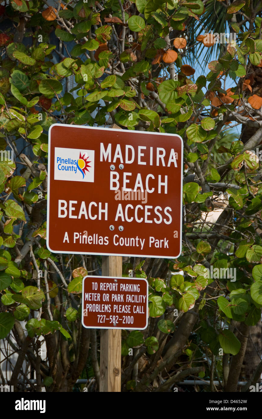 Welcome st pete beach sign hi-res stock photography and images - Alamy