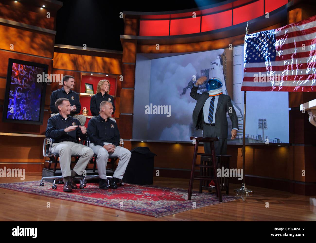 Astronauts Doug Hurley, Rex Walheim, and Sandy Magnus from STS-135 ...