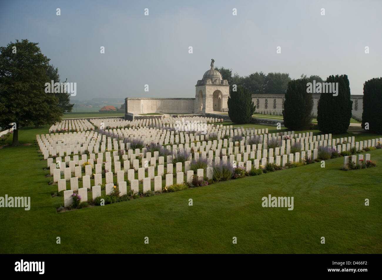 Tyne Cot British First World war cemetery on Passchendaele ridge in ...