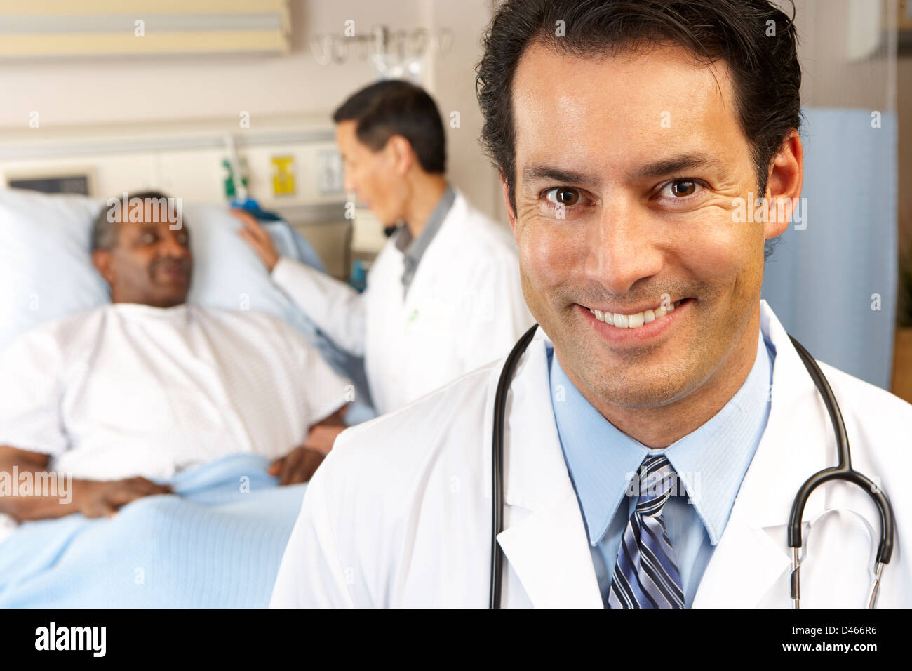 Black doctor with patient hi-res stock photography and images - Alamy