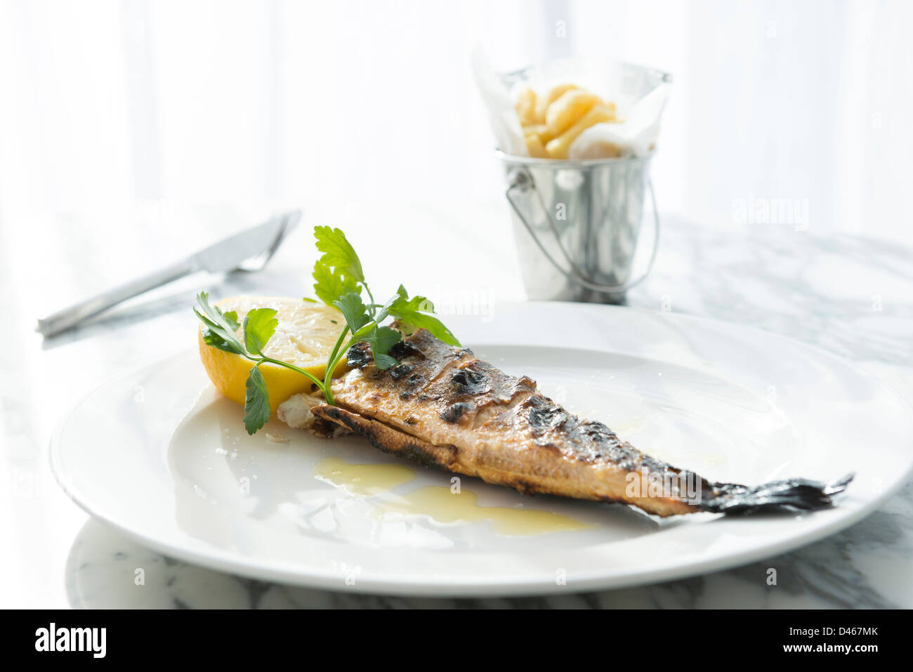 Whole plate hi-res stock photography and images - Alamy