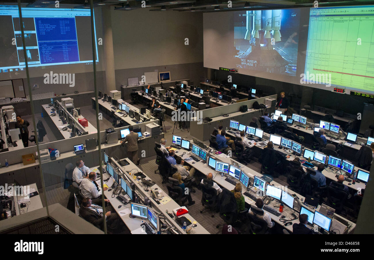 NPP Satellite Launch (201110280009HQ Stock Photo - Alamy