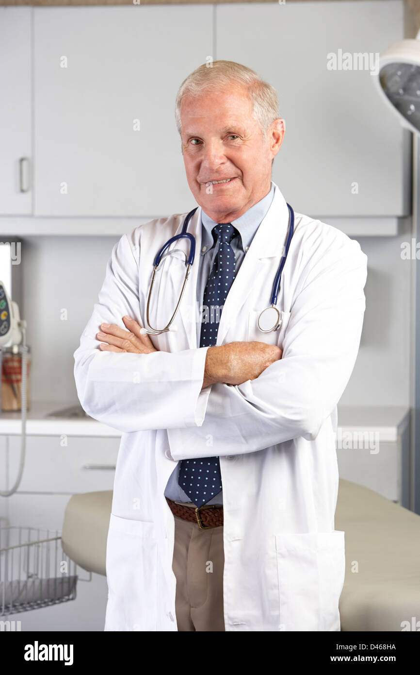 General staff office hi-res stock photography and images - Alamy