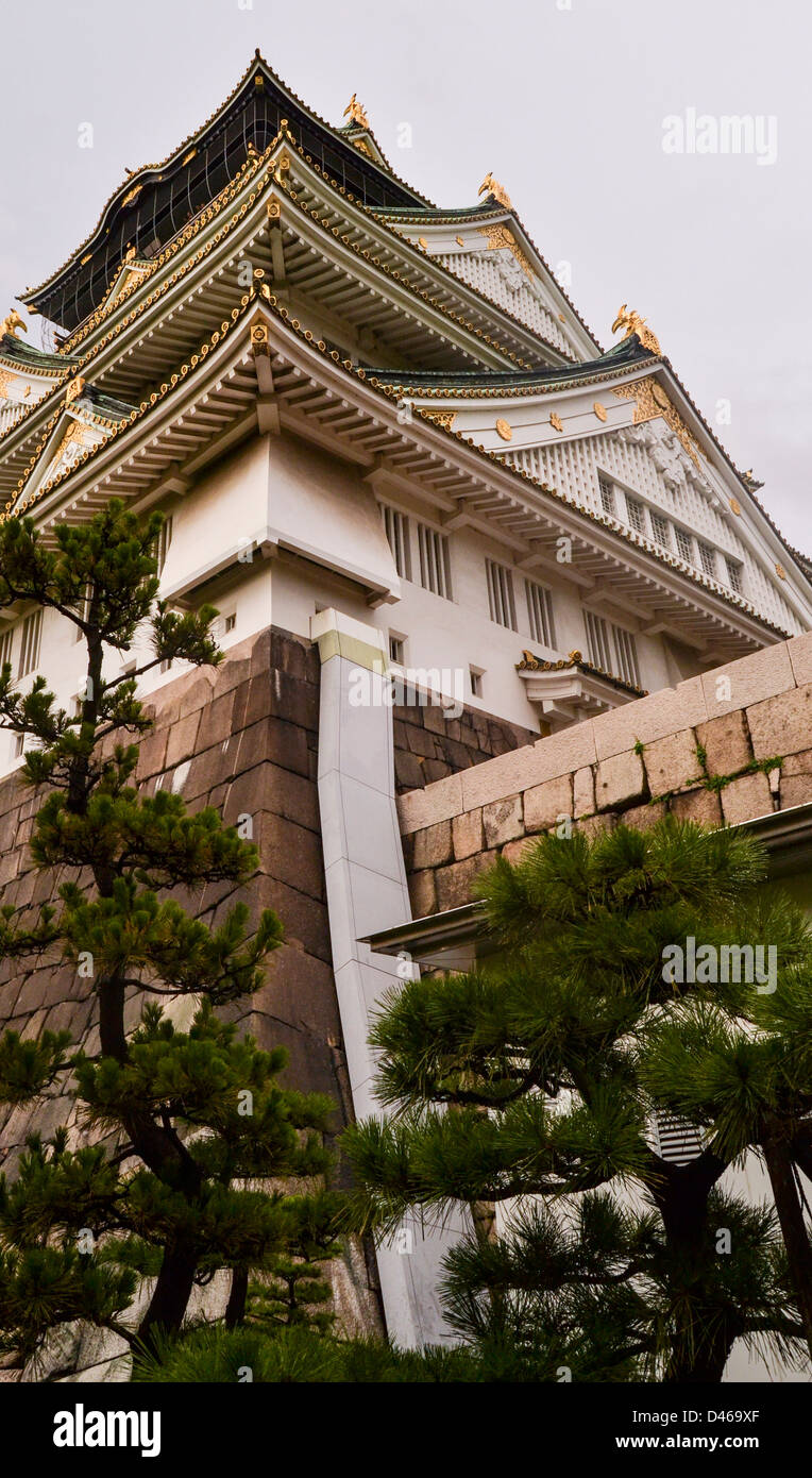 Osaka castle wall hi-res stock photography and images - Alamy