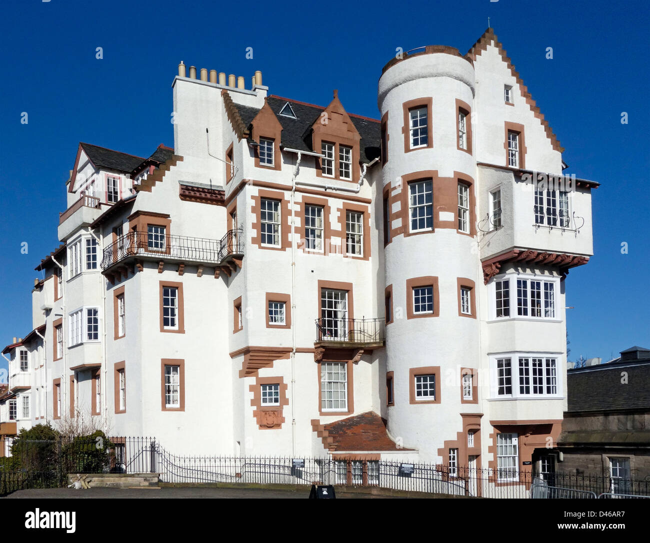 Ramsay garden and esplanade hi-res stock photography and images - Alamy
