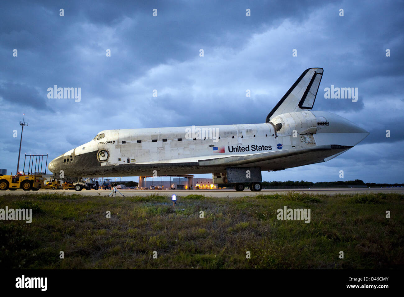 Spacecraft mate hi-res stock photography and images - Alamy