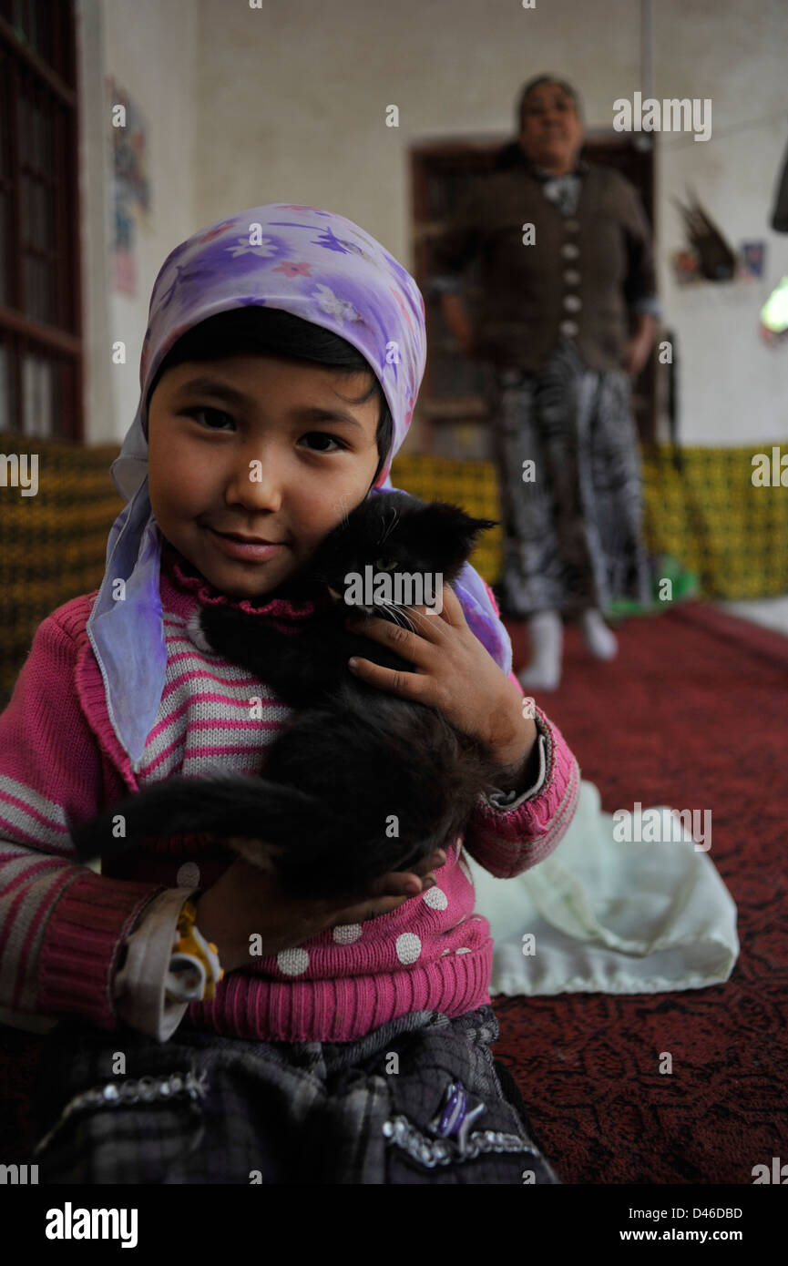 Cat girl hi-res stock photography and images - Alamy