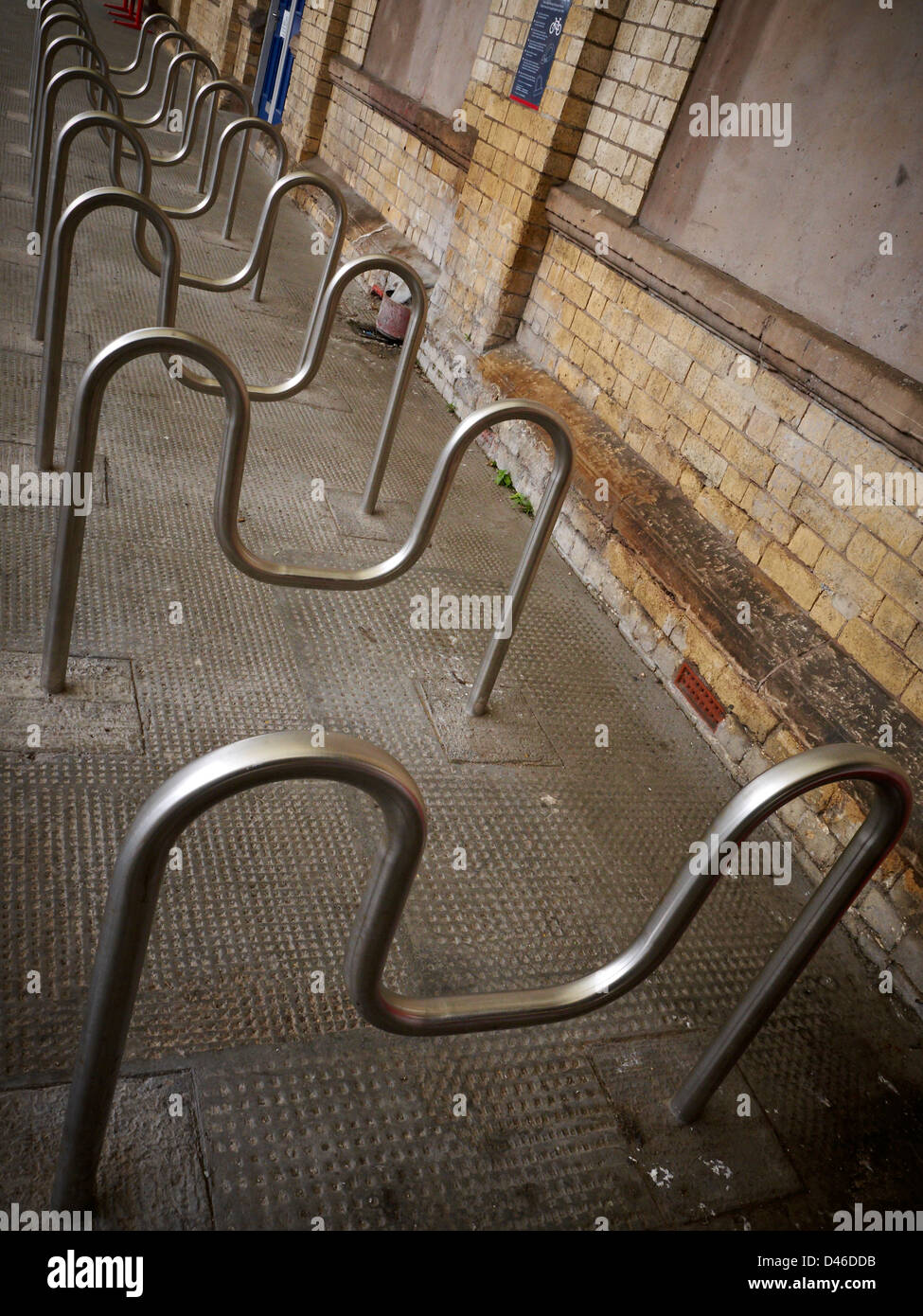 Bicycle rack hi-res stock photography and images - Alamy