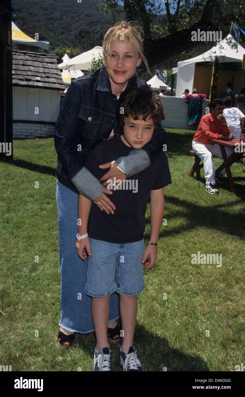 PATRICIA ARQUETTE with son 1999.Pediatric AIDS benefit in Ca..k15856lr ...