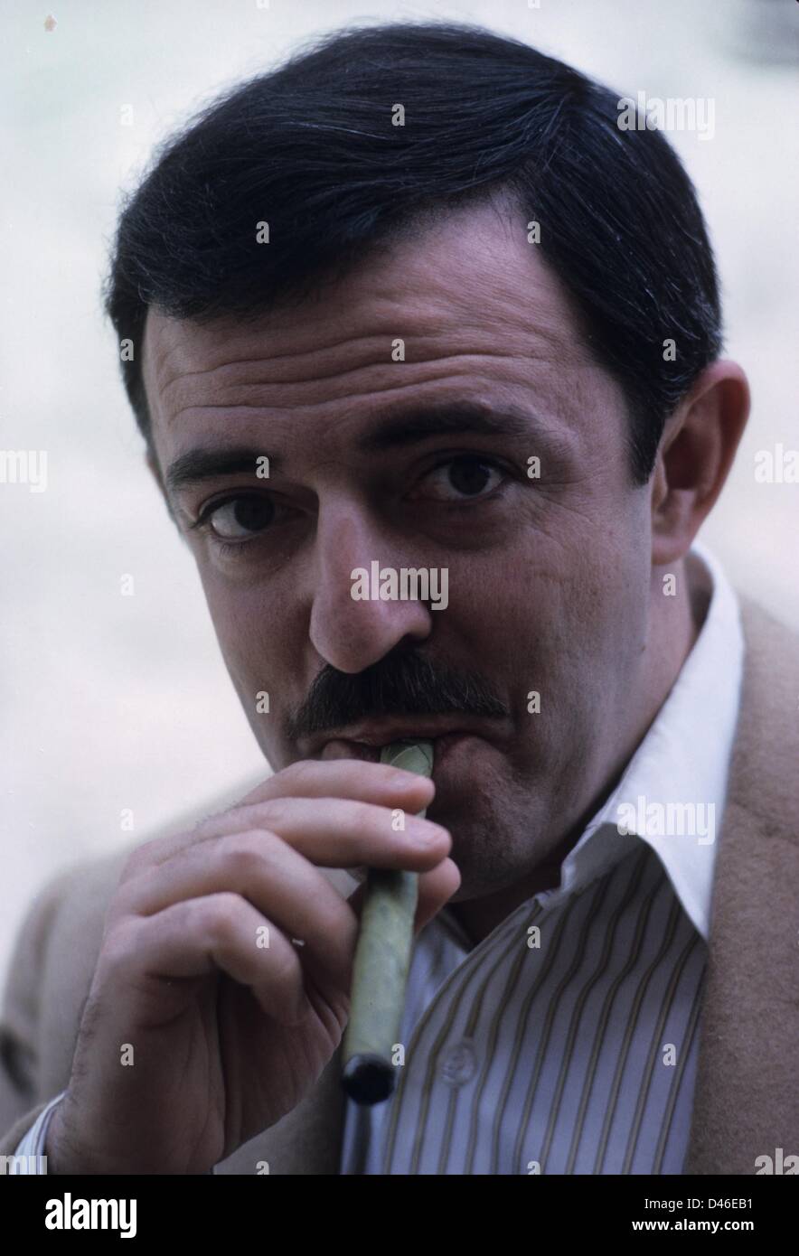 JOHN ASTIN 1965.(Credit Image: © Bob Vose/Globe Photos/ZUMAPRESS.com ...