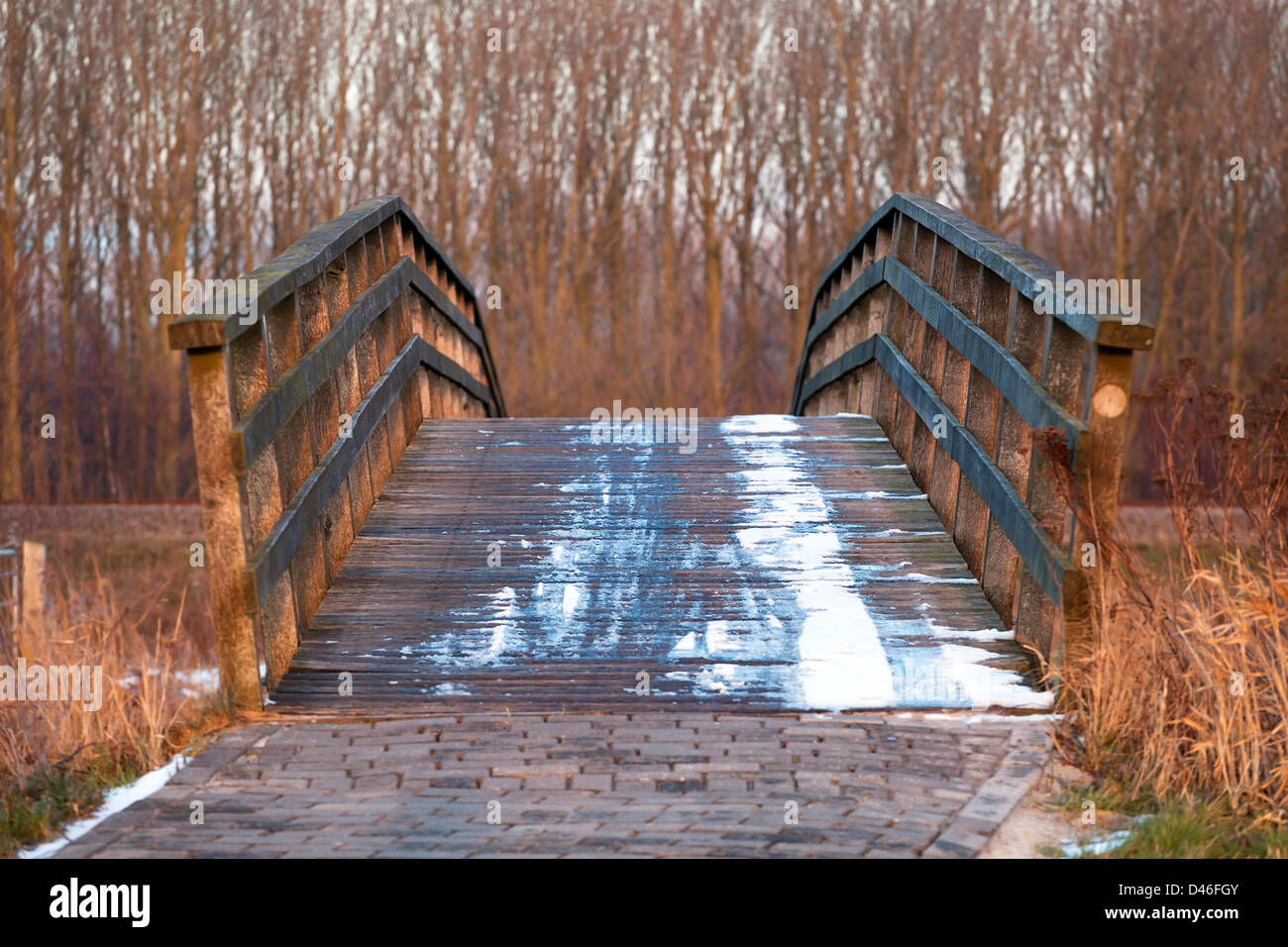 Old wooden bridge over river hi-res stock photography and images - Alamy