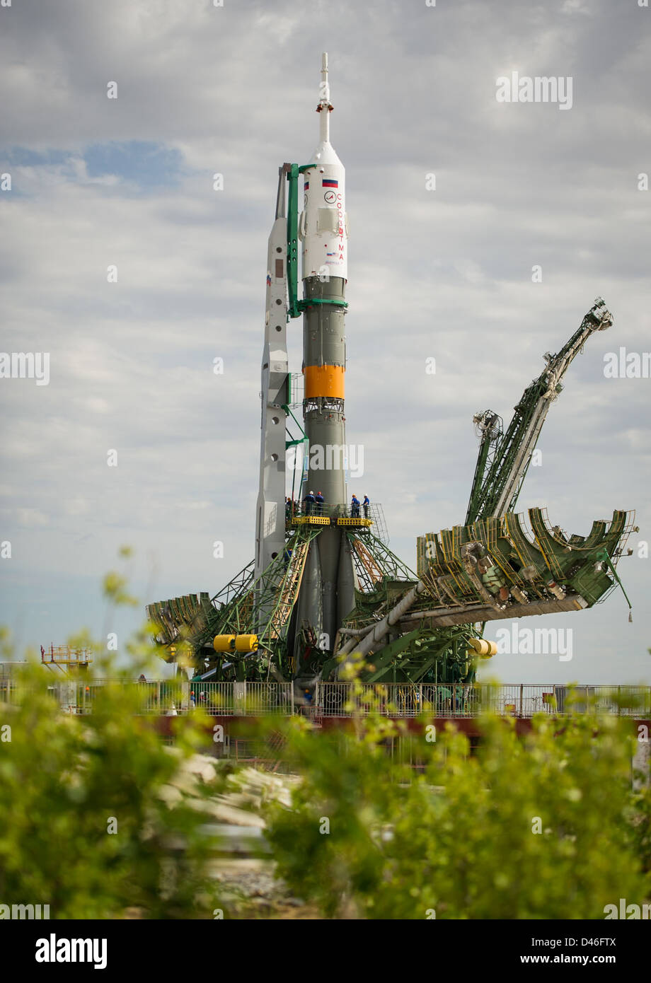 Expedition 31 Soyuz Rocket Rollout (201205130015HQ Stock Photo - Alamy