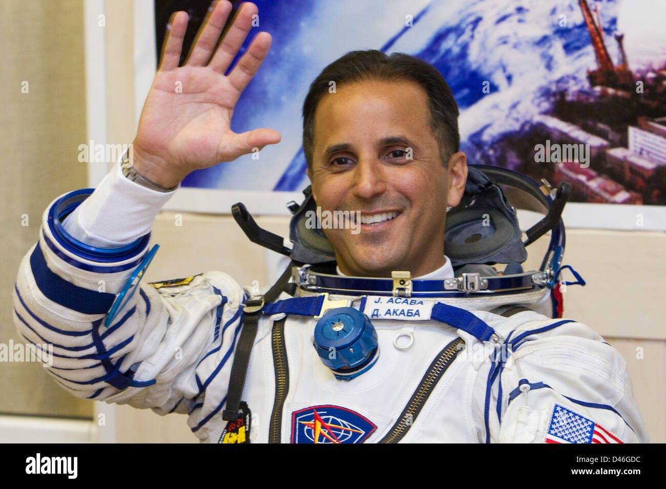 Expedition 31 astronauts, including Andrey Shelepin, Joe Acaba, and ...