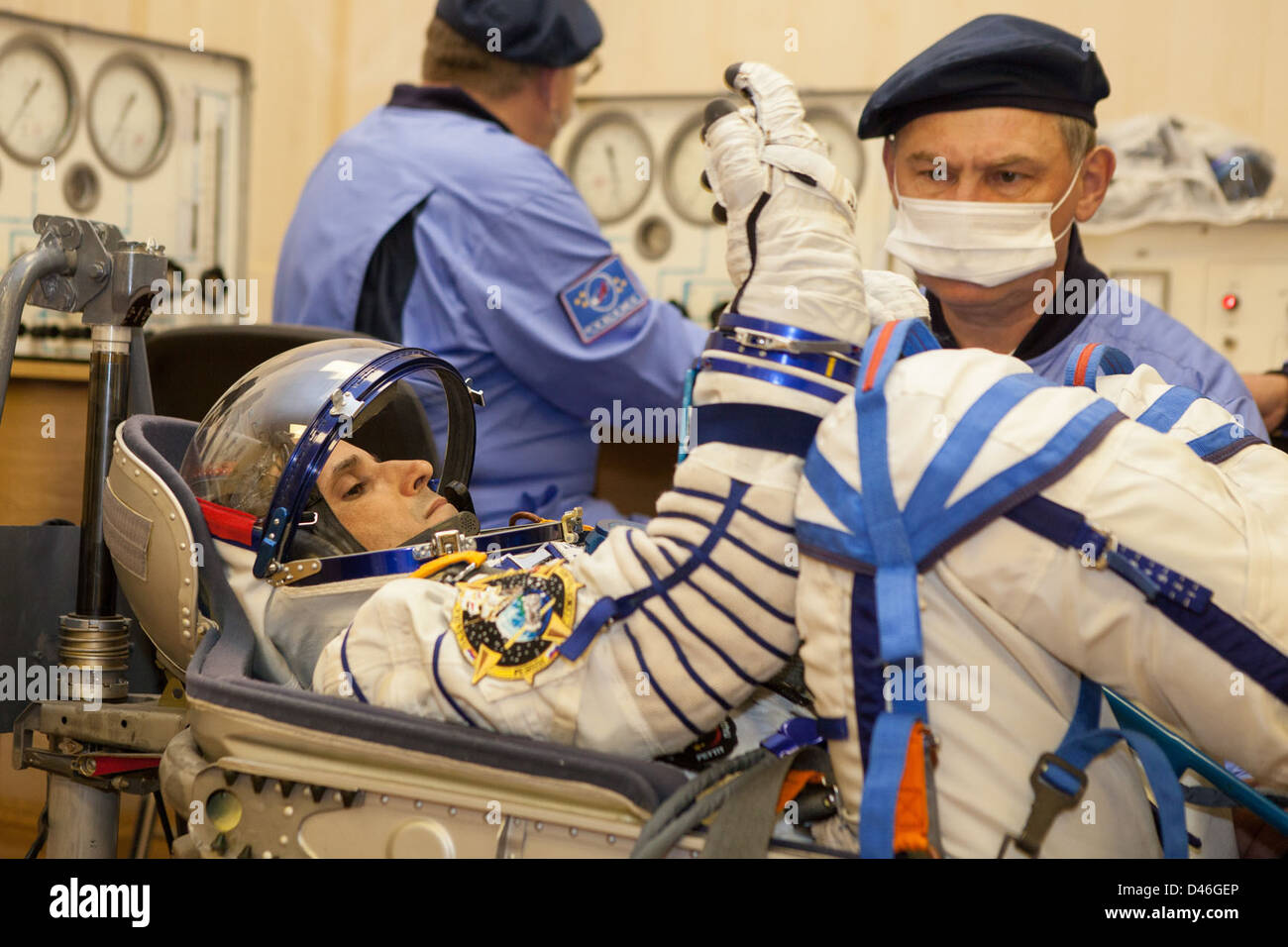 The Expedition 31 crew prepares for launch at Baikonur Cosmodrome ...