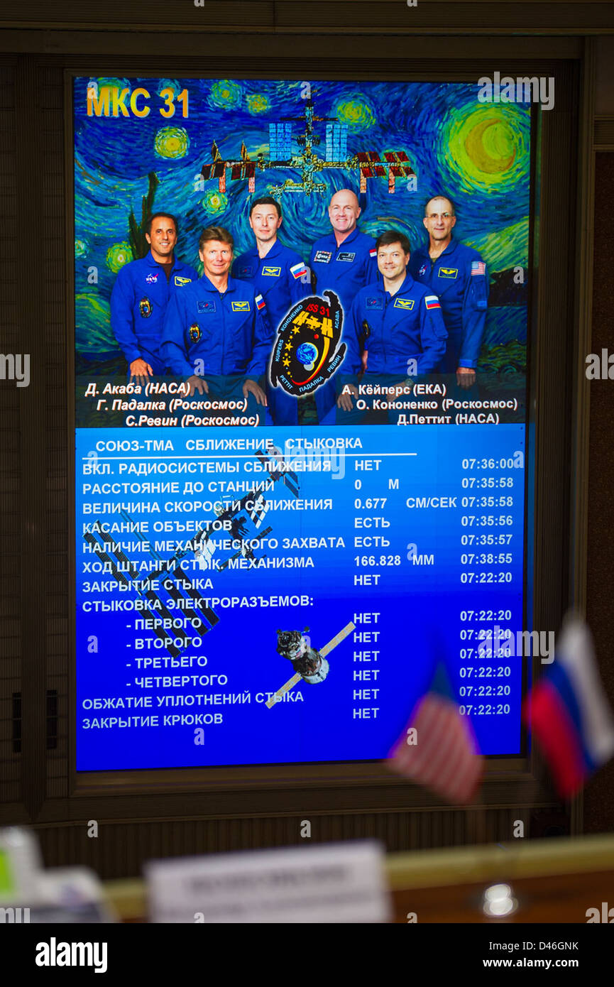 Expedition 31 crew aboard Soyuz TMA-04M successfully docks to the ...