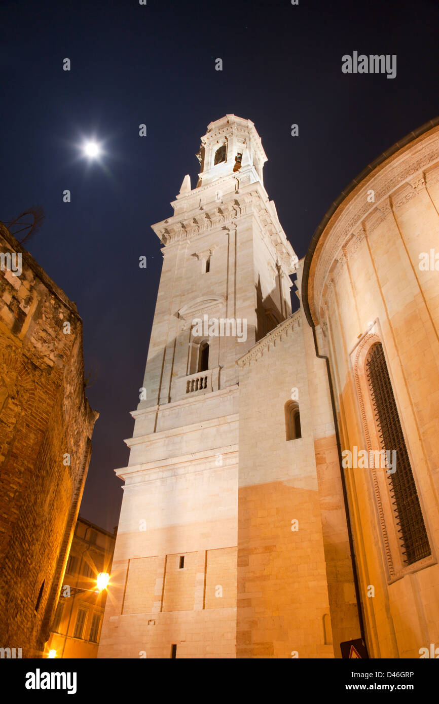 Tower of verona hi-res stock photography and images - Alamy