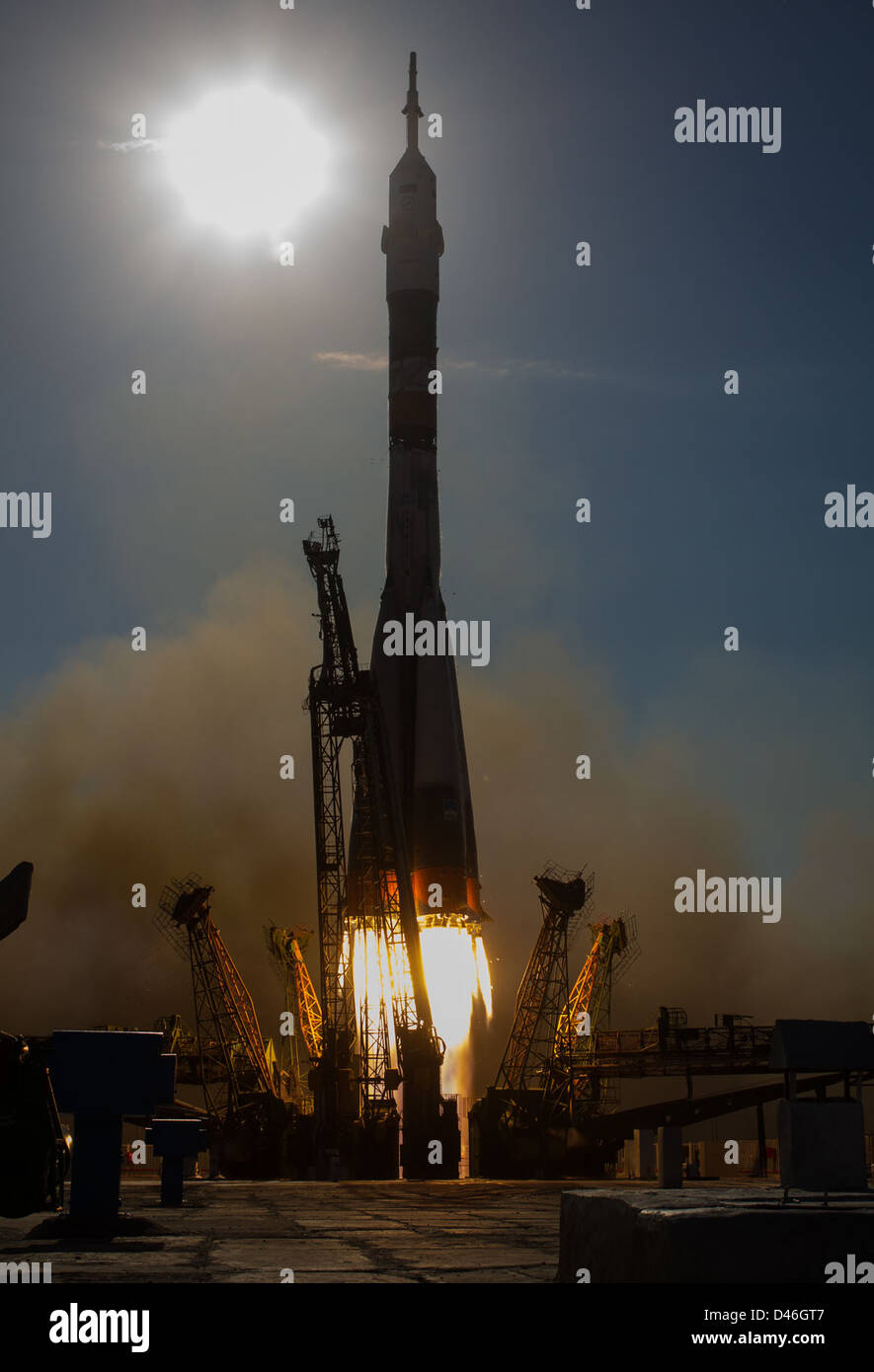 Expedition31launch hi-res stock photography and images - Alamy