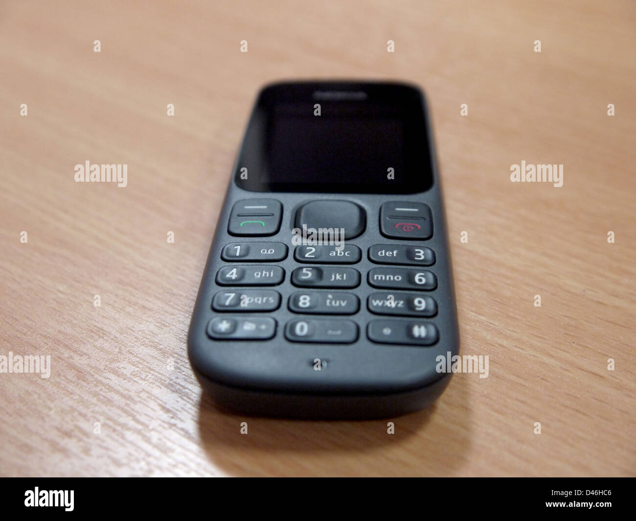 Old mobile phone hi-res stock photography and images - Alamy