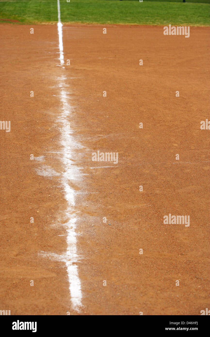 A white line on a sports field in the dirt Stock Photo - Alamy