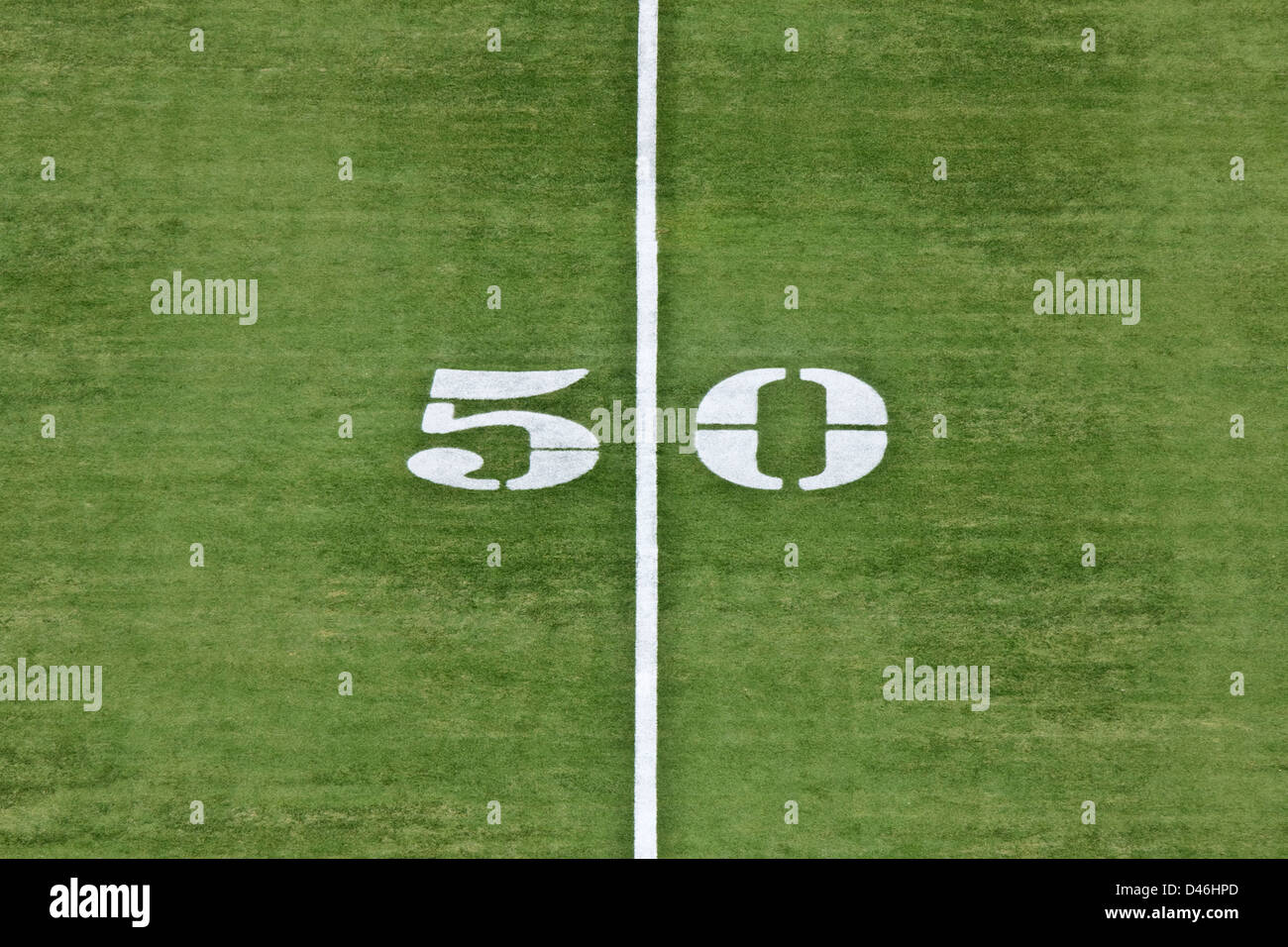 50 Yard Line Stock Photo - Alamy