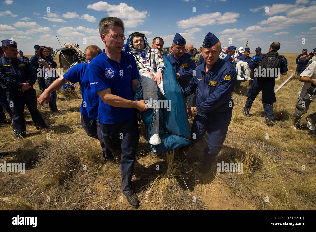 Expedition 31 landing hi-res stock photography and images - Alamy