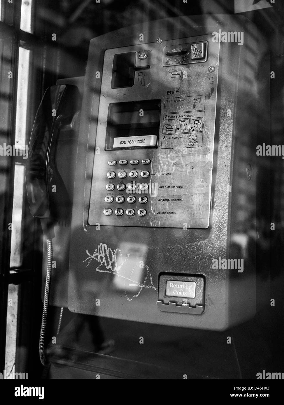 Bt telephone box with coins not accepted here hi-res stock photography ...