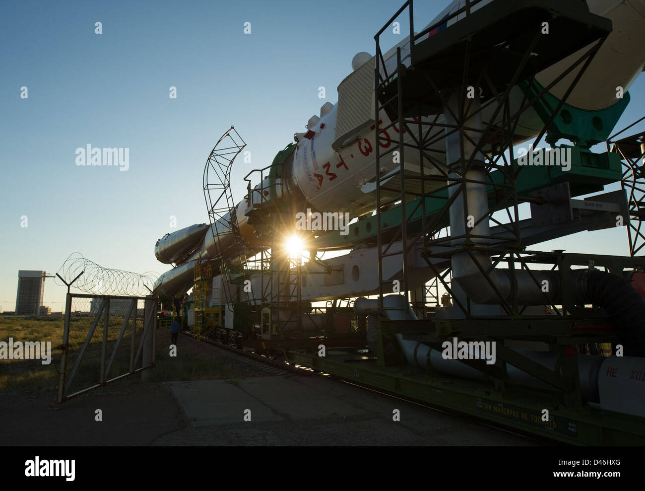 Expedition 32 Soyuz Rocket Rollout (201207120004HQ Stock Photo - Alamy