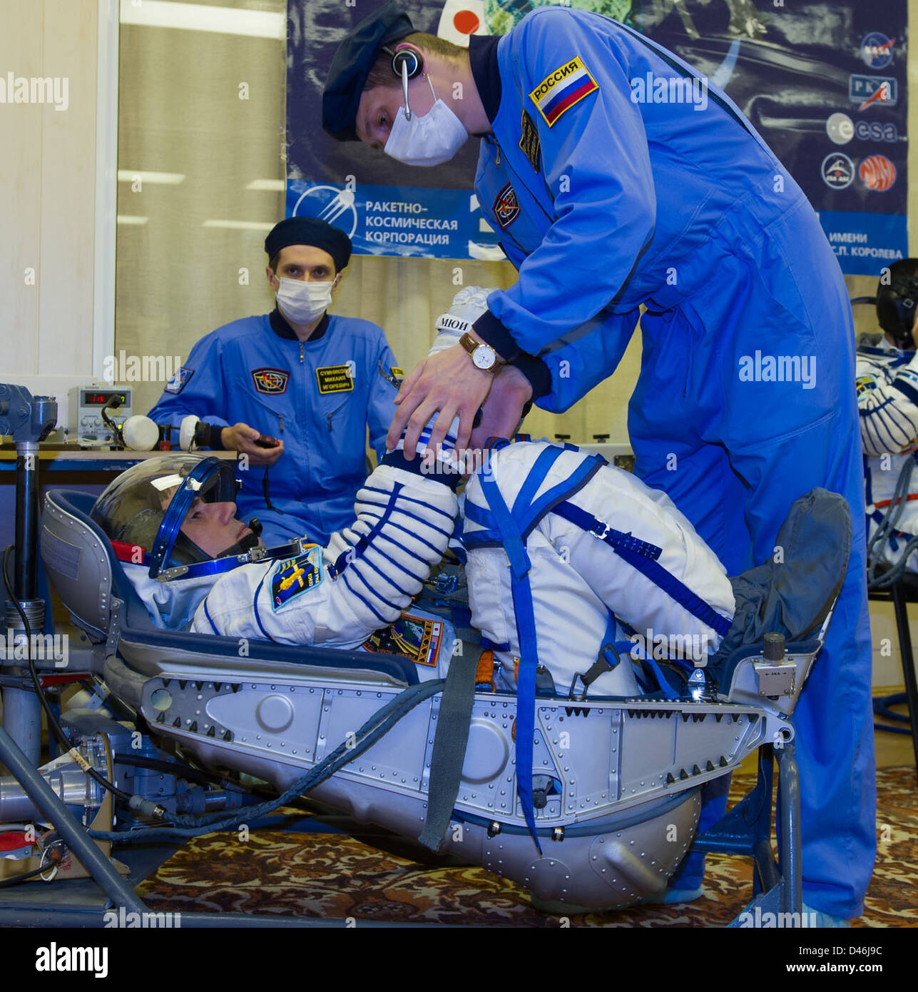 Expedition 32 Preflight (201207150023HQ Stock Photo - Alamy