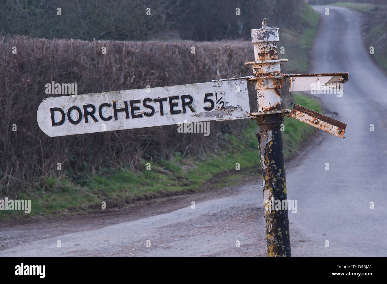 Traditional finger post road direction hi-res stock photography and ...