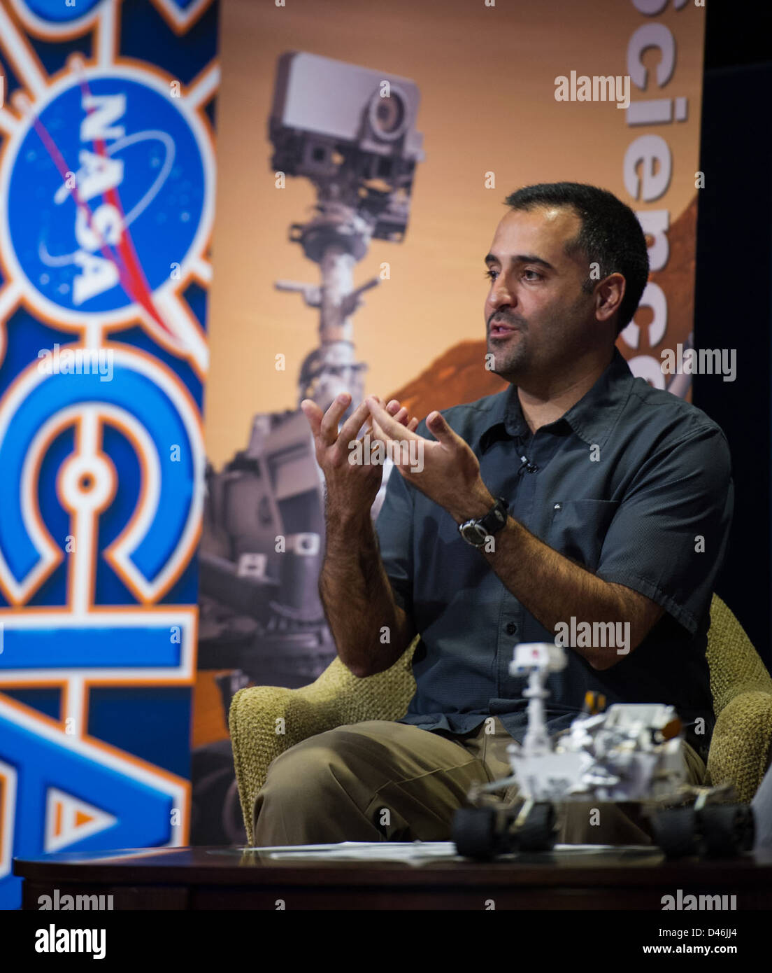 Scientists jet propulsion laboratory hi-res stock photography and ...