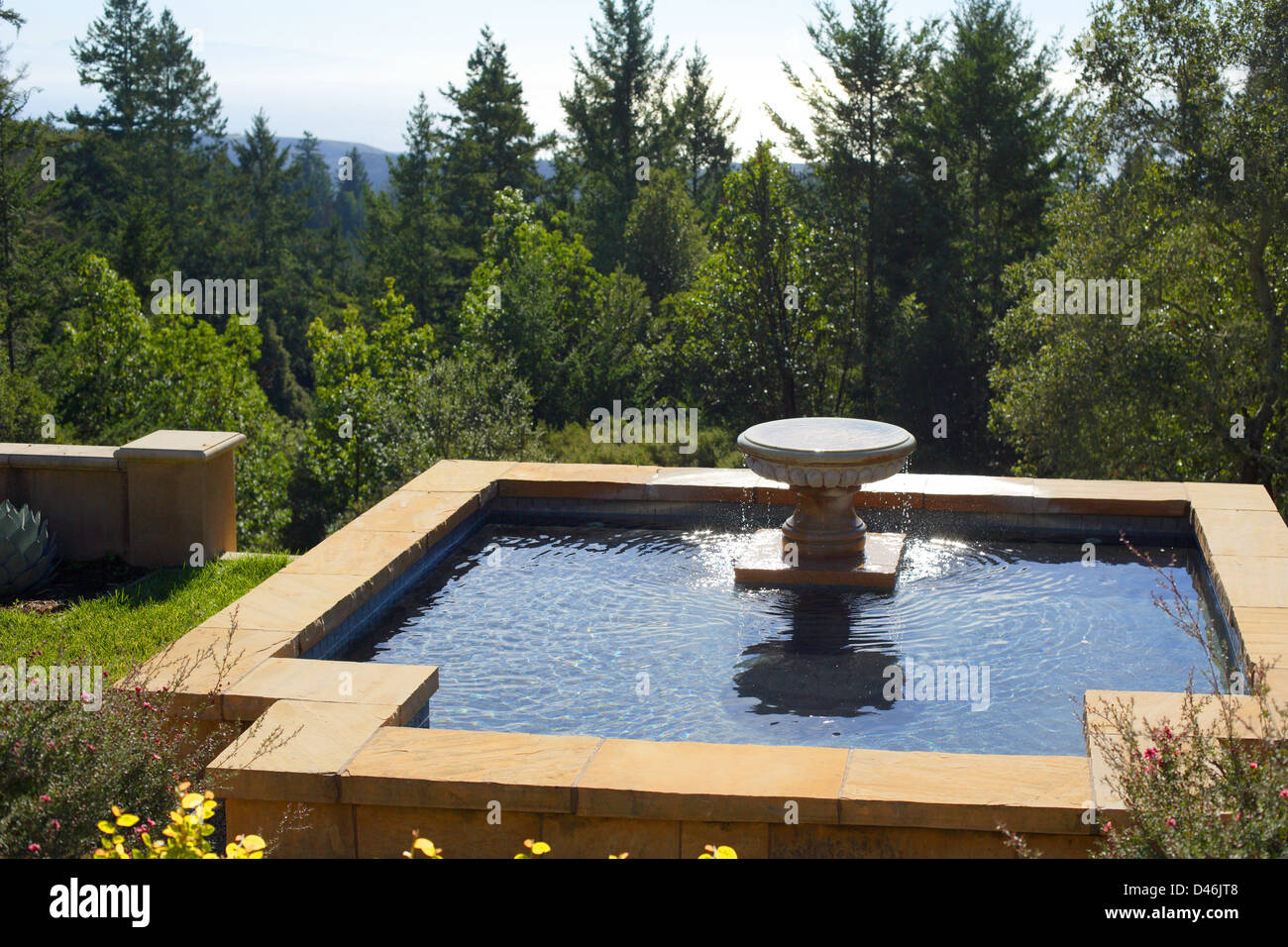 Canadian house backyard hi-res stock photography and images - Alamy