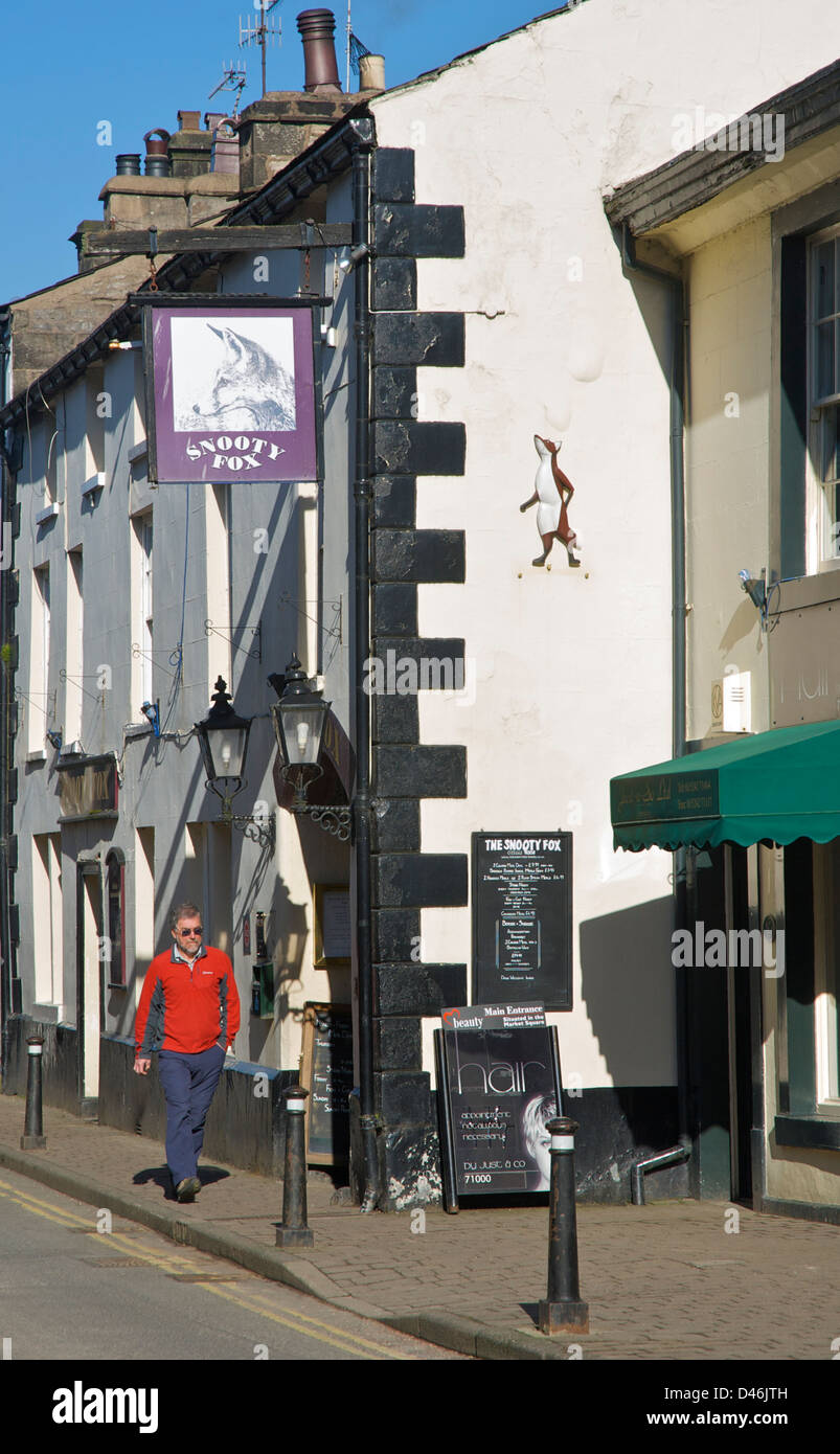 The snooty fox public house hi-res stock photography and images - Alamy